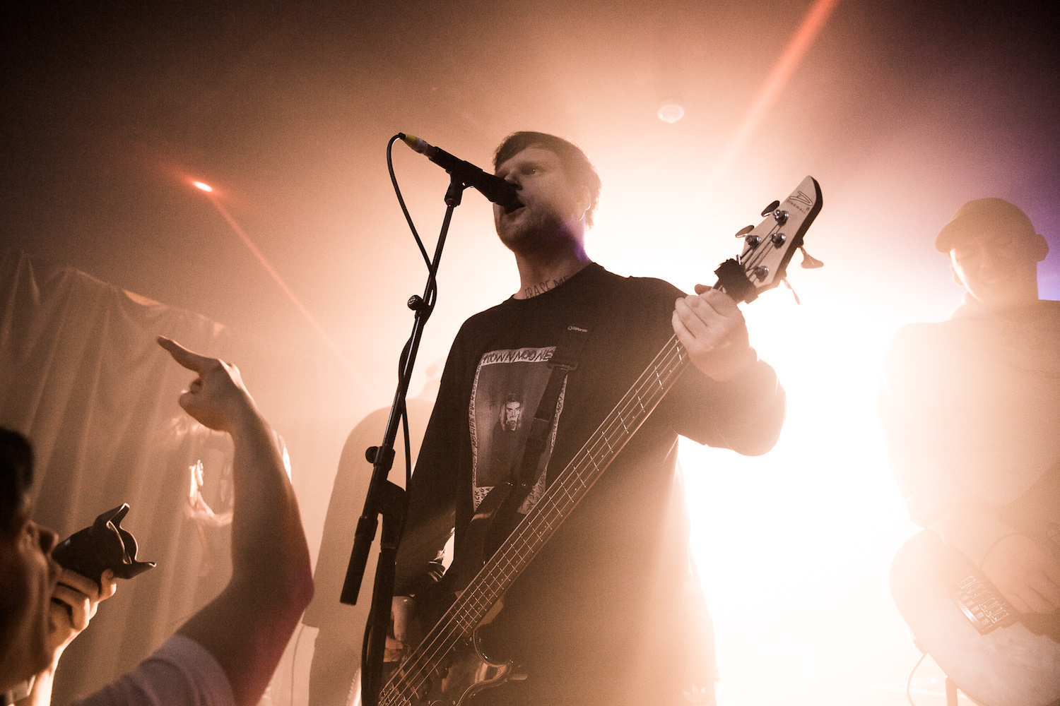 ALPHA WOLF // ... And Out Come The Breakdowns - Hysteria Magazine
