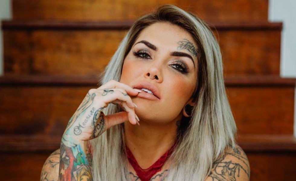 PAIGE BOTTRIELL // Unleashes Her Soulful Debut Single Tequila Lips ...