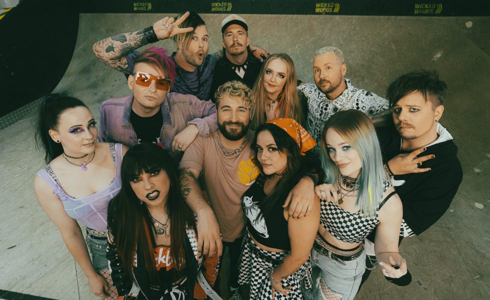 ELECTRIC CALLBOY // Release New Single Feat. CONQUER DIVIDE - Hysteria ...